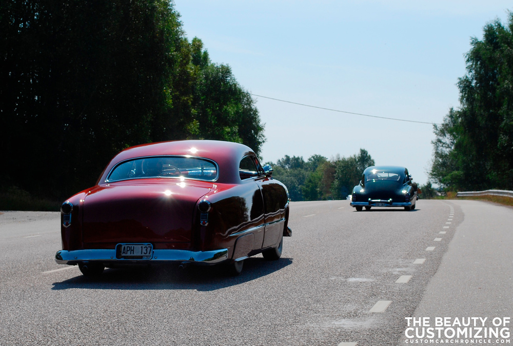 Custom car cruising - Custom Car Chronicle