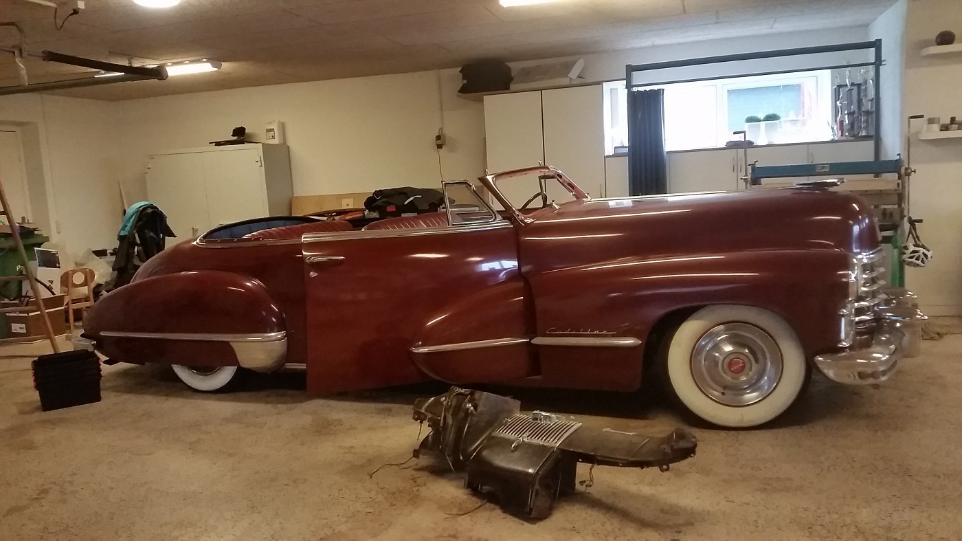 new dashboard in my 47 caddy - Custom Car Chronicle