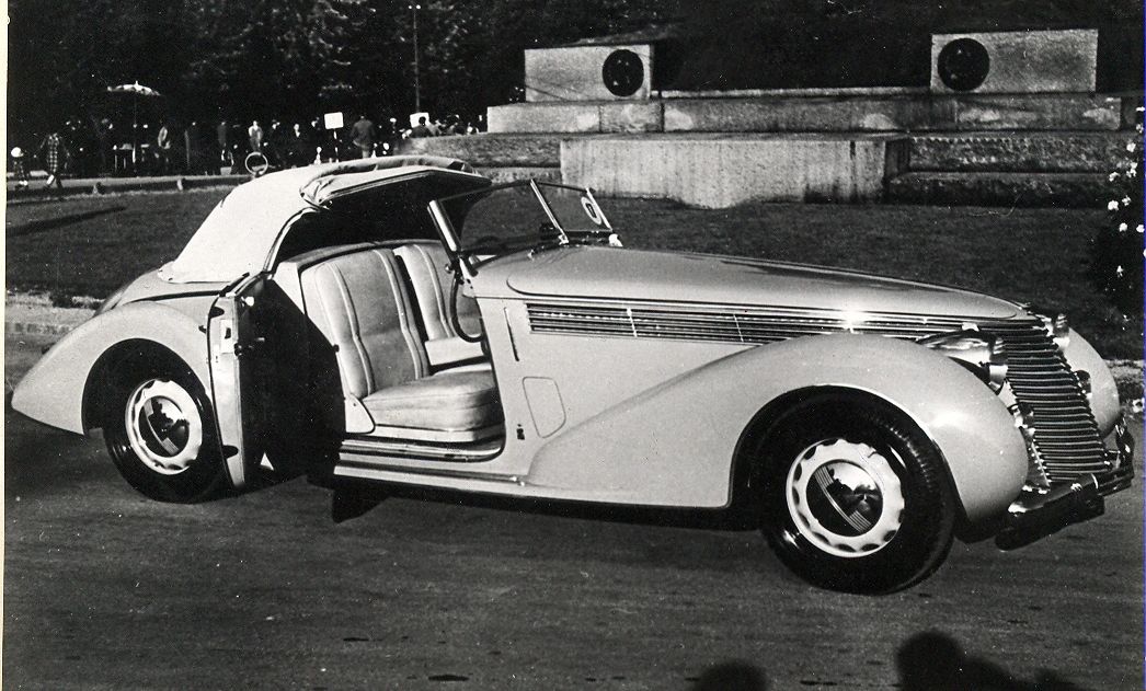 Coachbuild origins of Custom Cars - Custom Car Chronicle