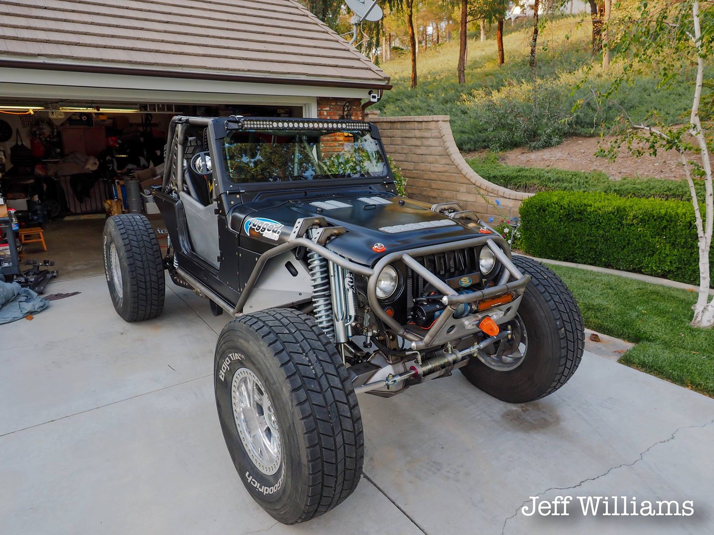 Mavcoat vs sharkhide | Pirate 4x4