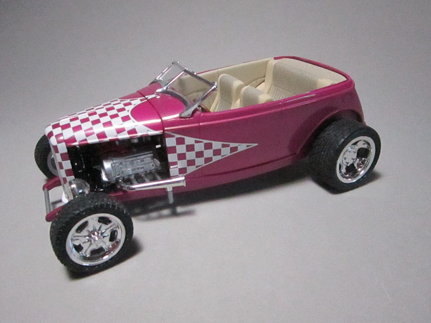 "Hot Rod Model Kits" is 25 years old! *PICS*