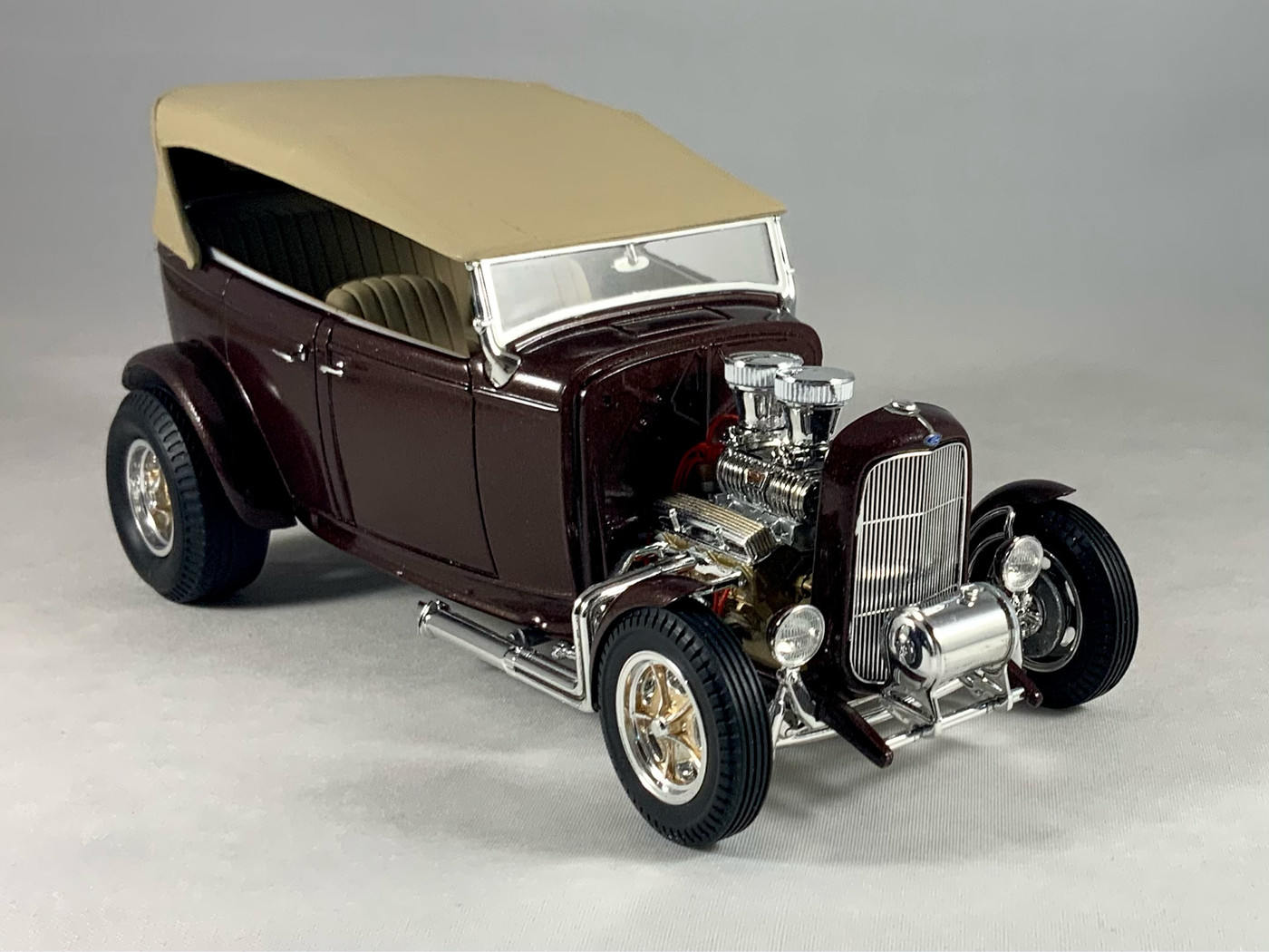 32 Ford Phaeton - Scaleavenue