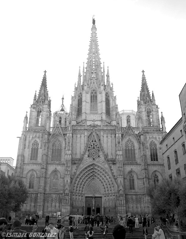 Spain, the travel series. Chapter 4: Barcelona in Black and White ...