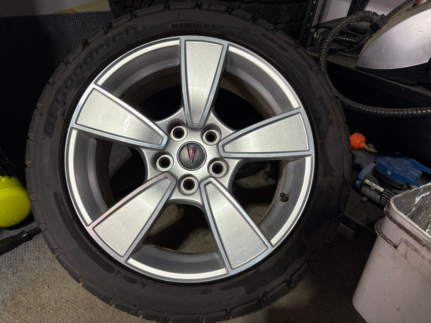 Please help a fellow Canadian assess value | Just Commodores