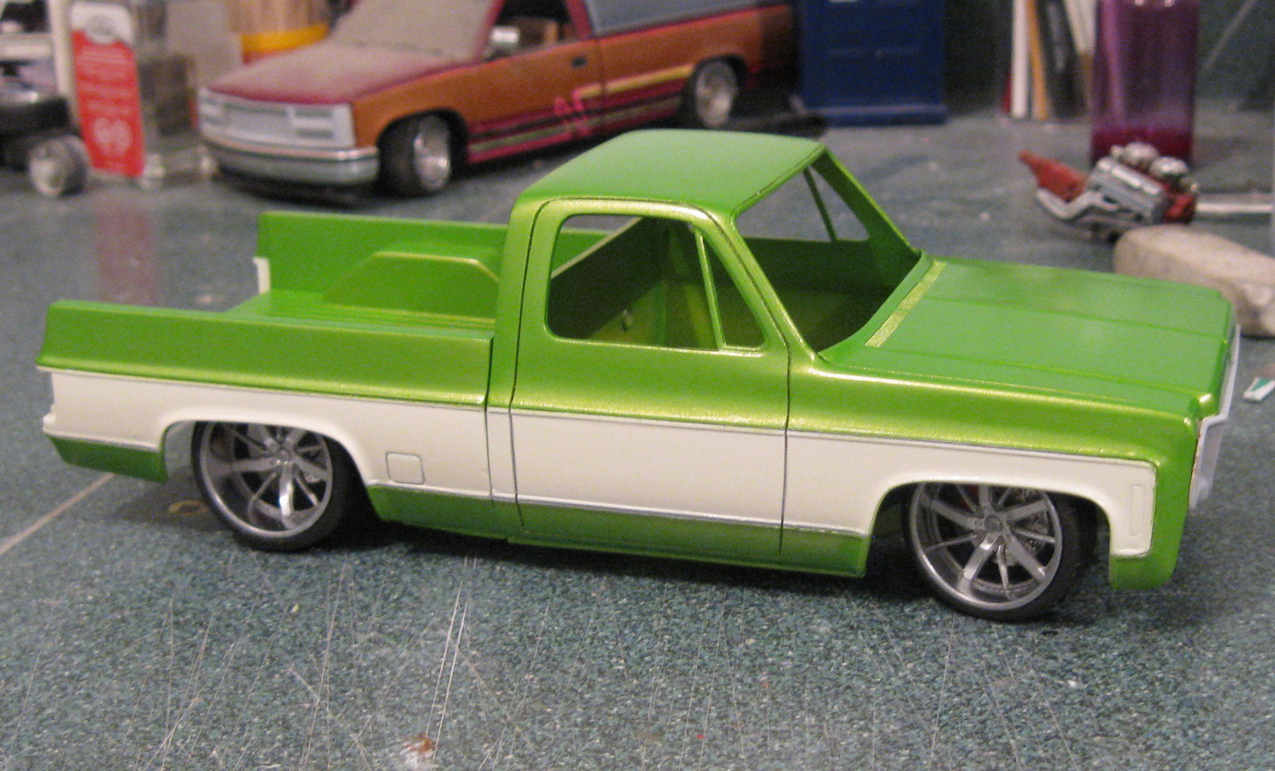 Final color on the square body truck. , , [PICS]