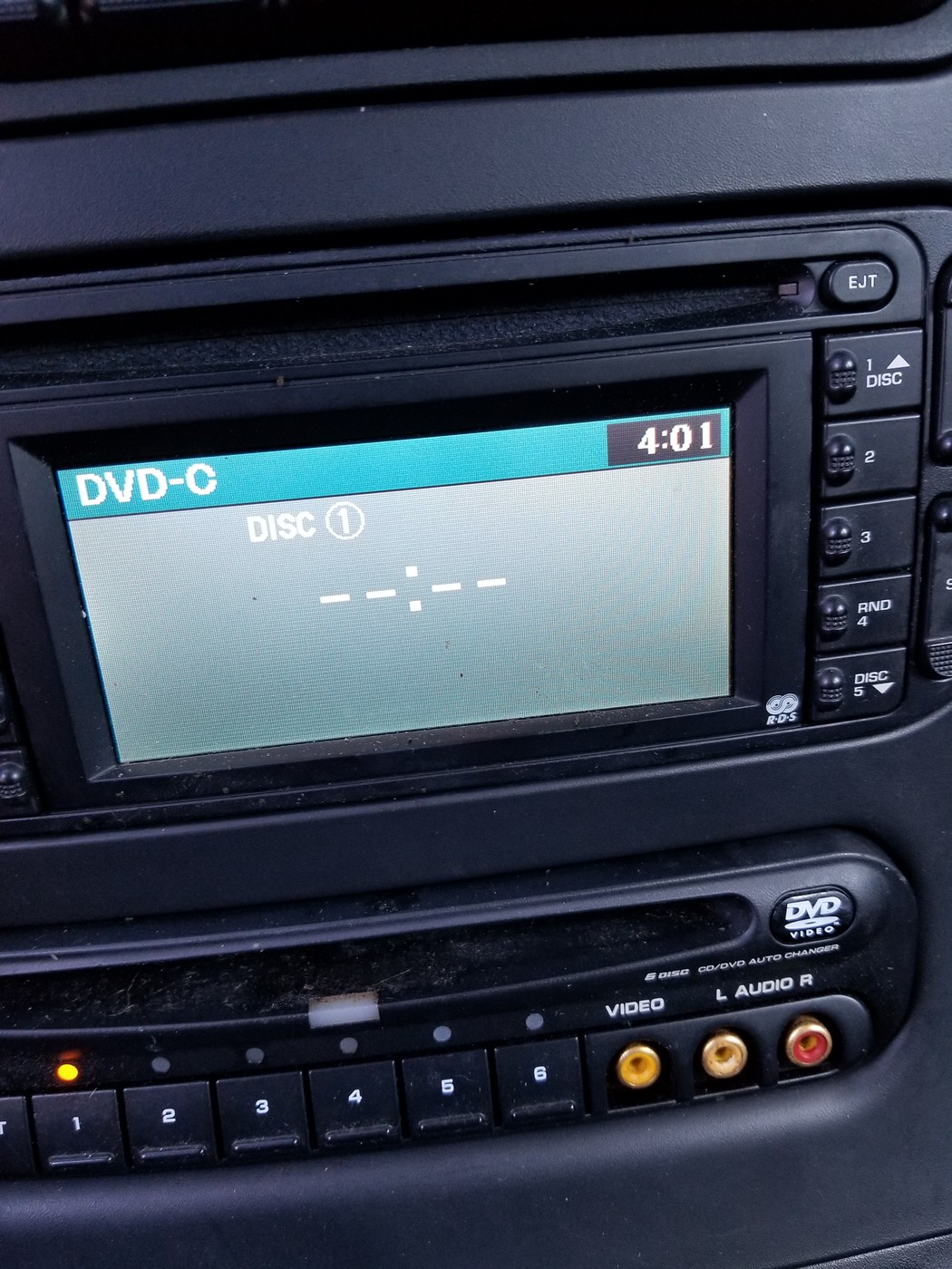 DVD Players from Minivan That Play MP3 Discs - Chrysler 300M ...