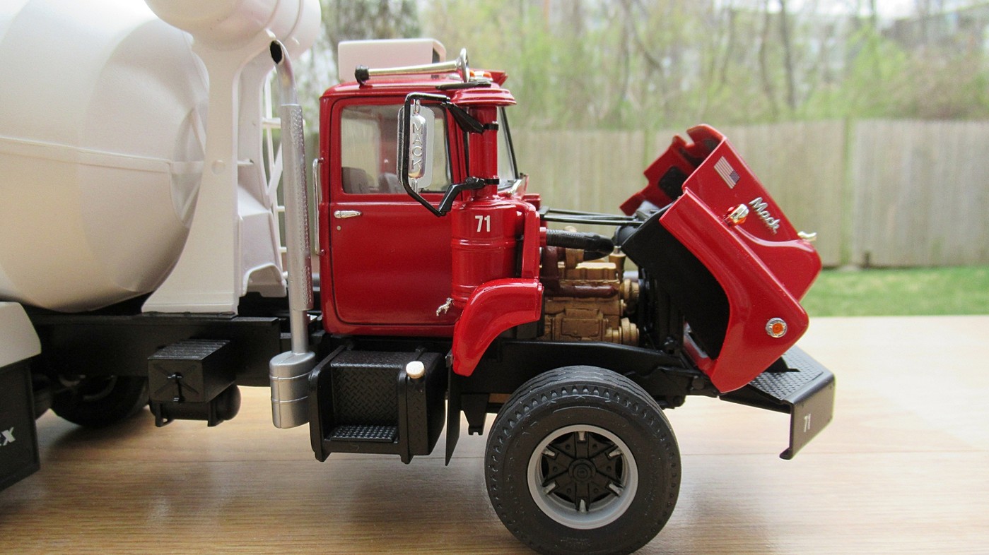 Mack DM-600 Mixer Truck - FineScale Modeler - Essential magazine for ...