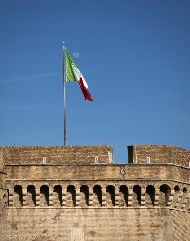 Italy, Part 7: This time in in color - PentaxForums.com