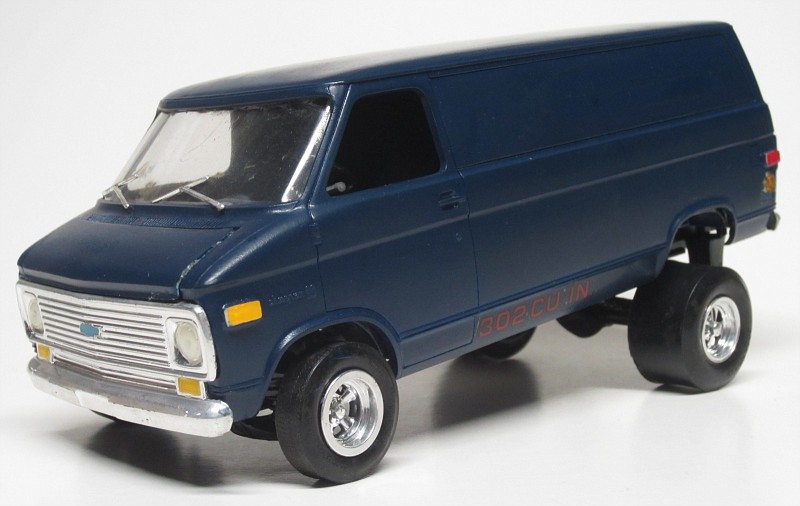Some AMT Chevy Vans…pics